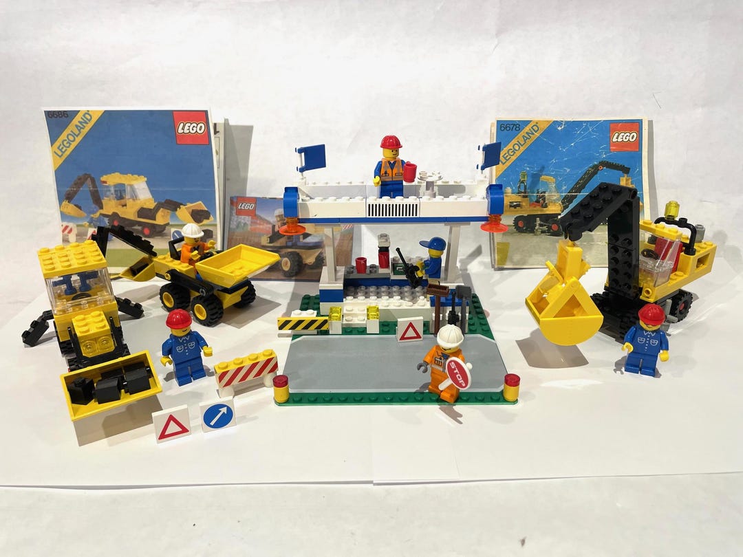 LEGO 6678 Truck, 6678crane, 6686 Backhoe With Business Office Home Base ...