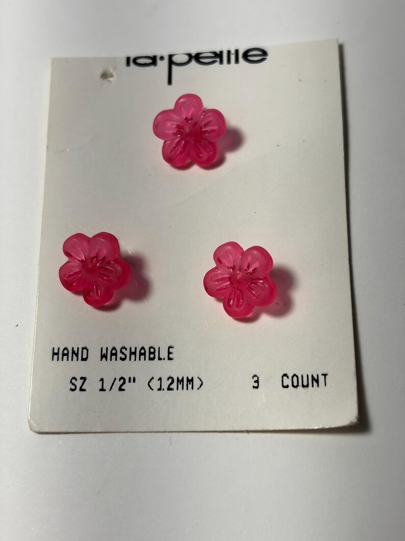 Vintage Novelty Buttons Variety for Children Le Bouton La Mode La ...