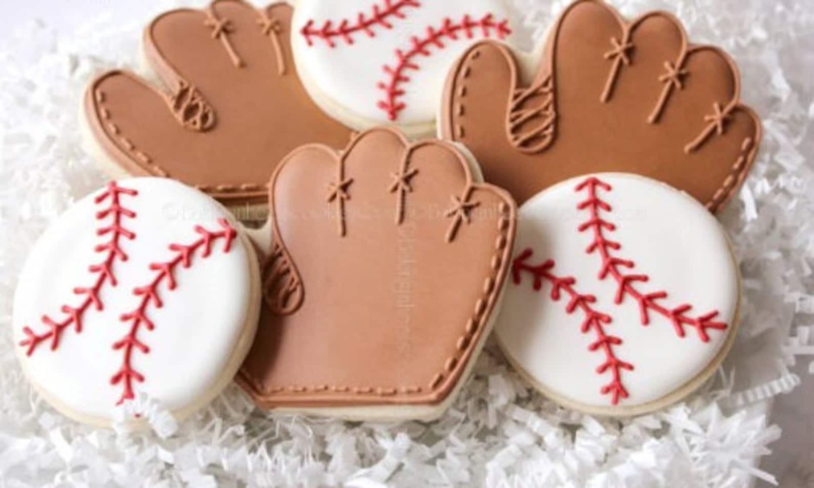 Baseball Decorated Cookies, Baseball and Glove Cookies, Baseball Glove ...