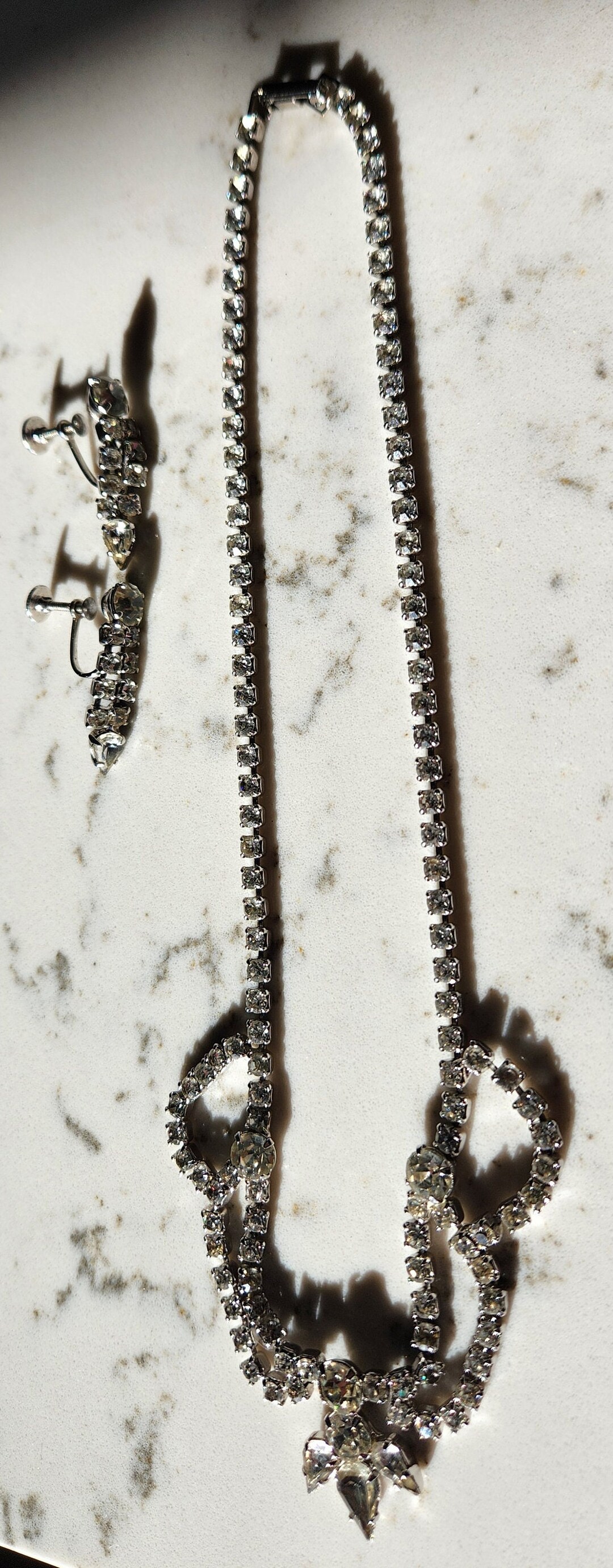 Unsigned Vintage Clear Rhinestone Necklace and Screw Back Earring Set ...