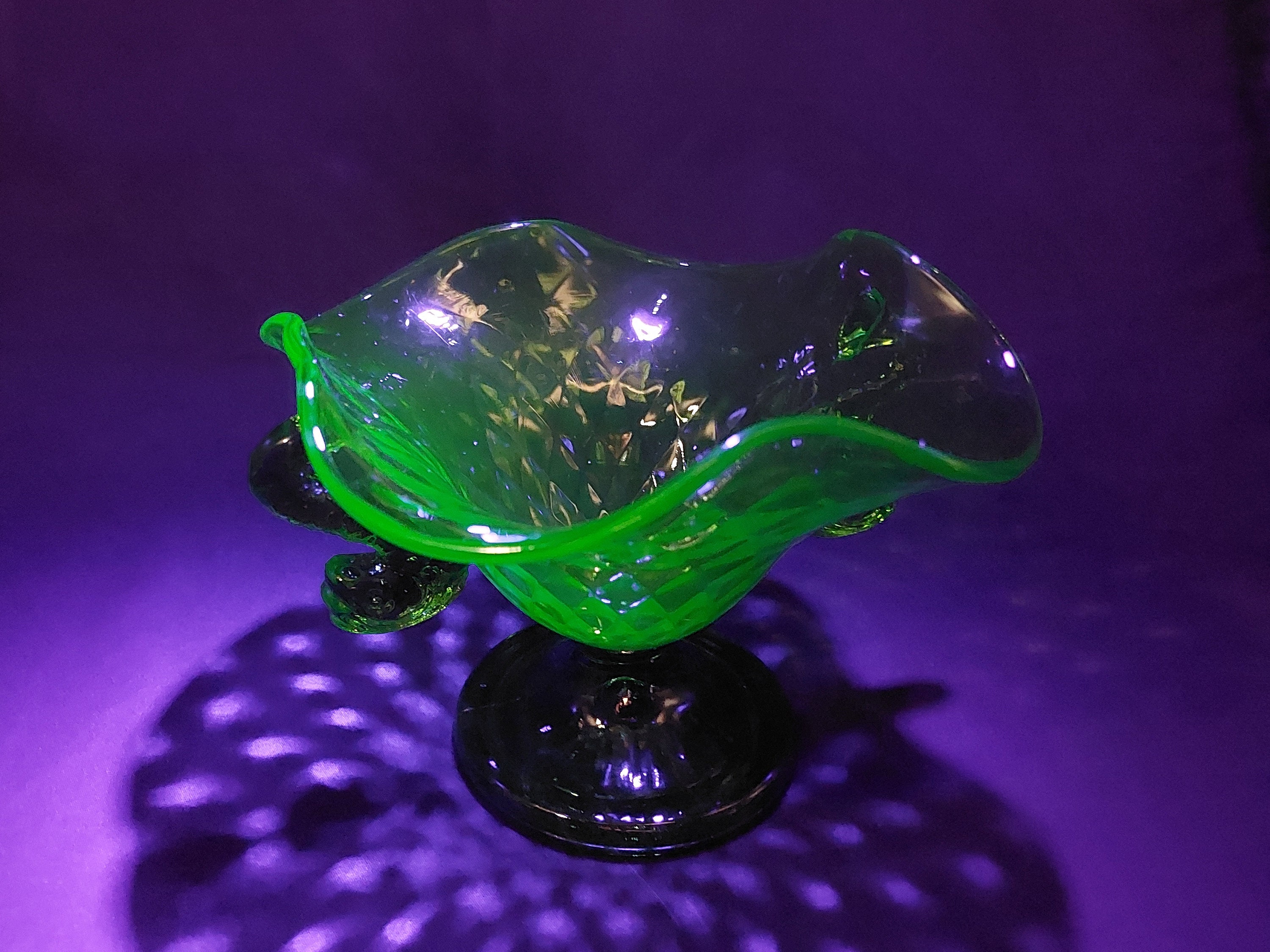 Fenton Dolphin Green Uranium Glass Two Handled Crimped Bowl Vintage - Etsy