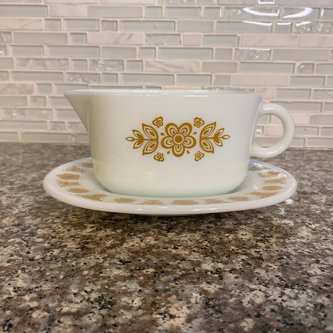 Vintage Pyrex/corning Butterfly Gold Gravy Boat & Underplate | Great ...