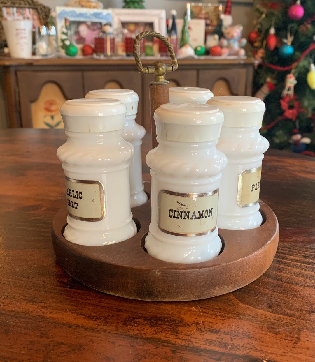 Vintage Mid Century Modern Spice Rack With 5 Milk Glass Spice ...