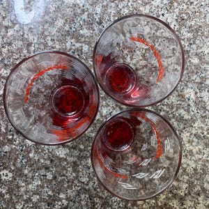 Vintage Snap-on Glass Pitcher and 3 Pint Glasses Collectible Beer Man ...