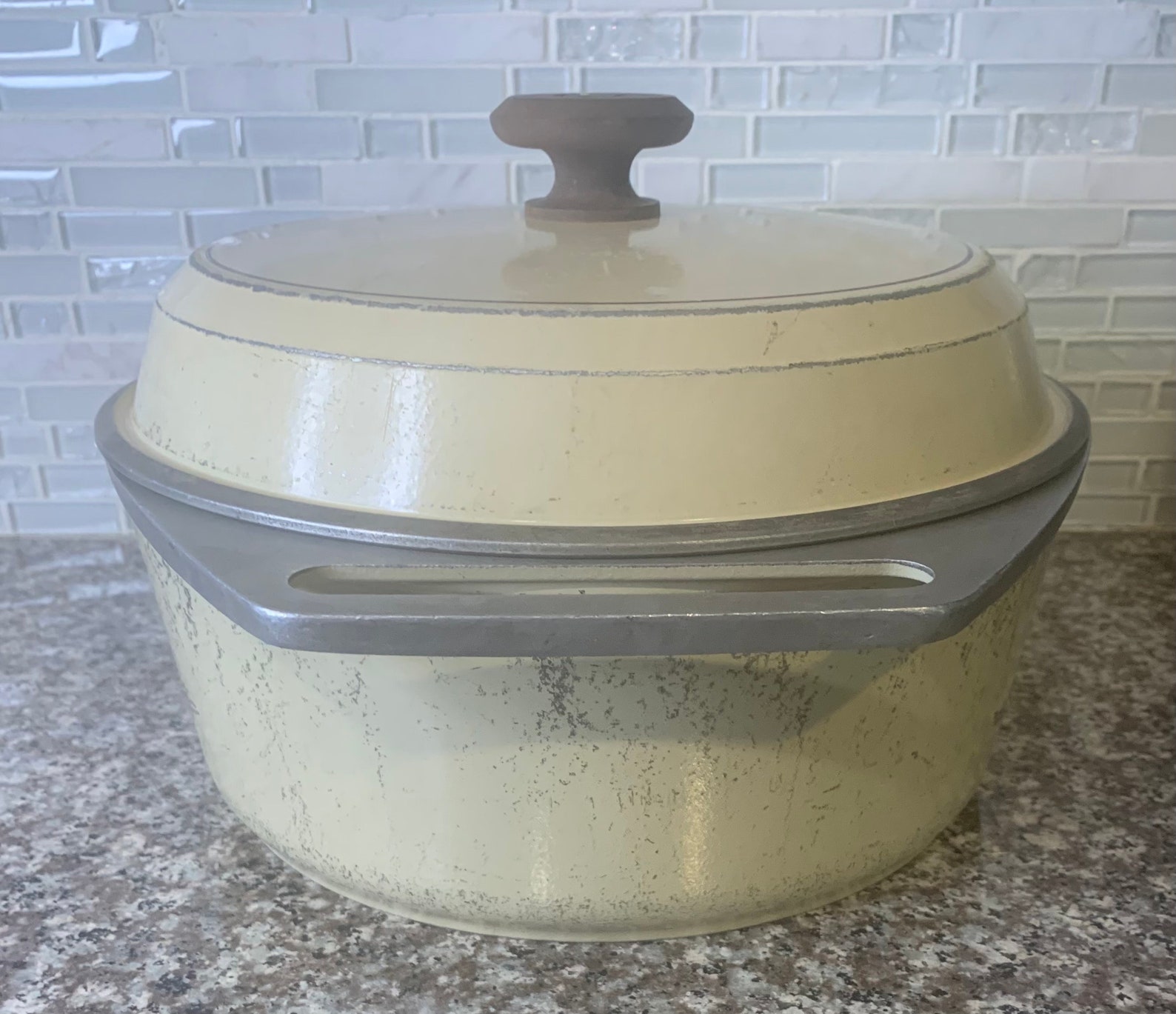 Vintage Beige Wheat Club Cast Aluminum 4 Quart Dutch Oven | Roaster Pan ...