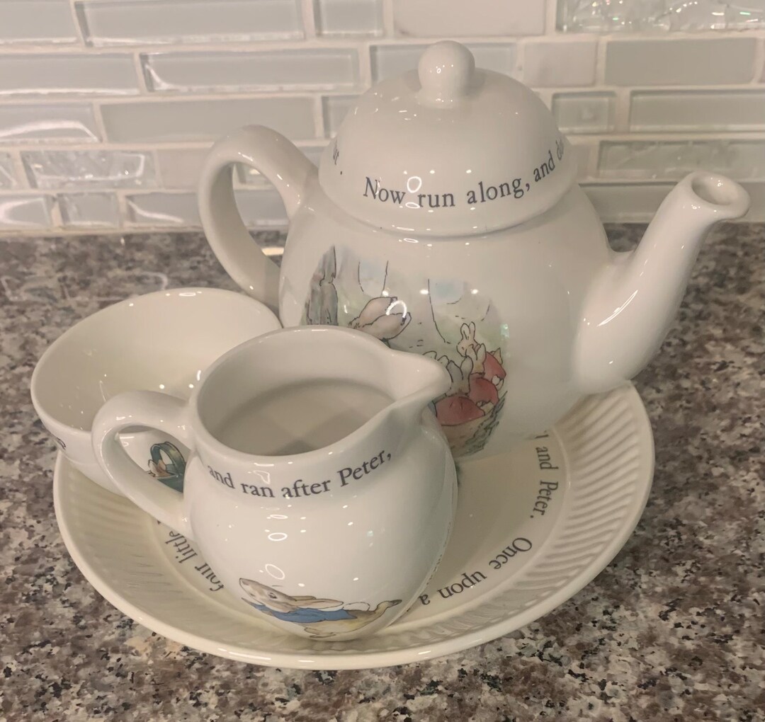 Wedgwood Peter Rabbit, Bunny, Mini Teapot, Made in England, English ...