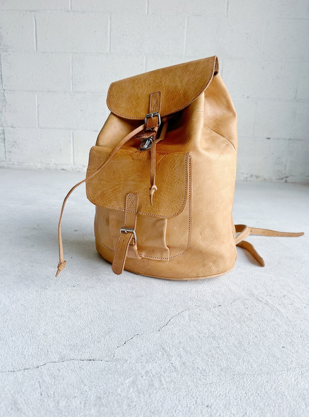 Vintage 1970s Large Leather Backpack Hued Leather Backpack - Etsy