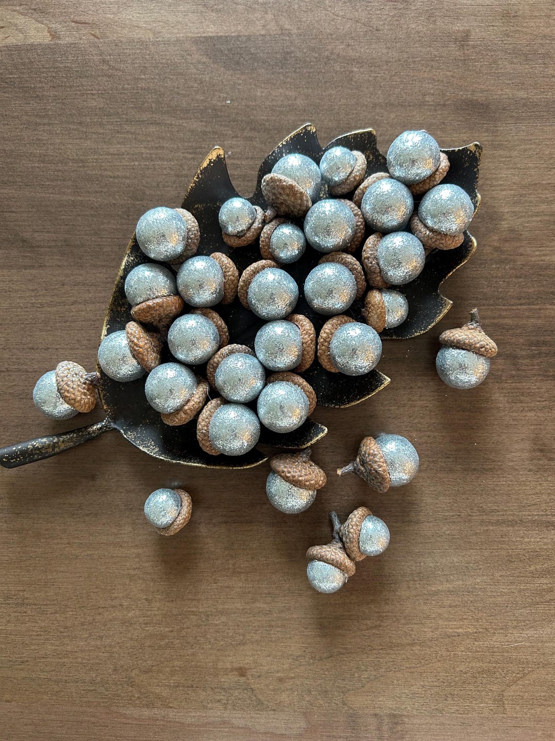 30 Silver Glitter Acorns, Holiday Decor, Acorn Theme, Acorn Decor ...