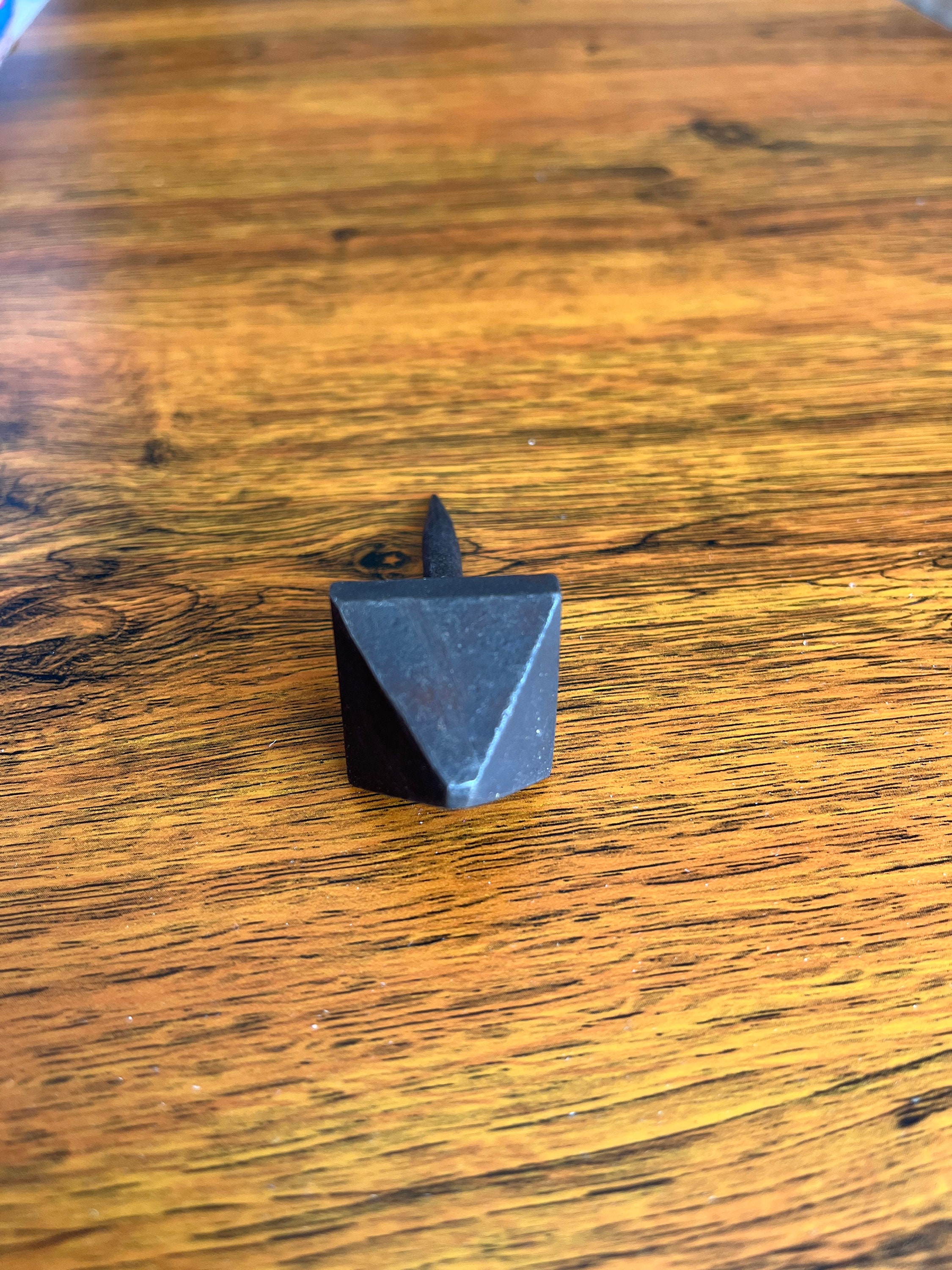 Pyramid Shaped Casting Iron Nails, Pack of 5 Available in 3 Sizes L, M ...