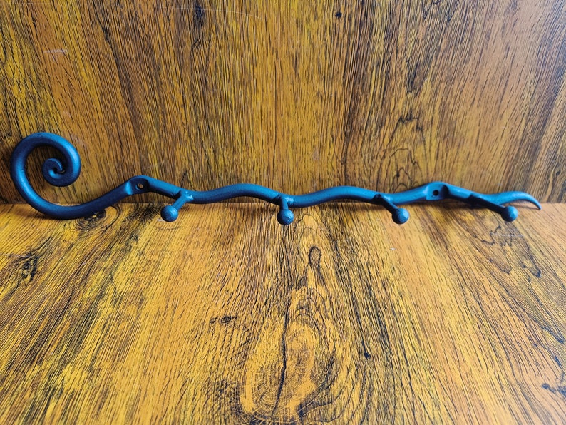 Iron Hand Forged 4-tier Snake Tail Design Hooks Hook Hand Forged Coat ...