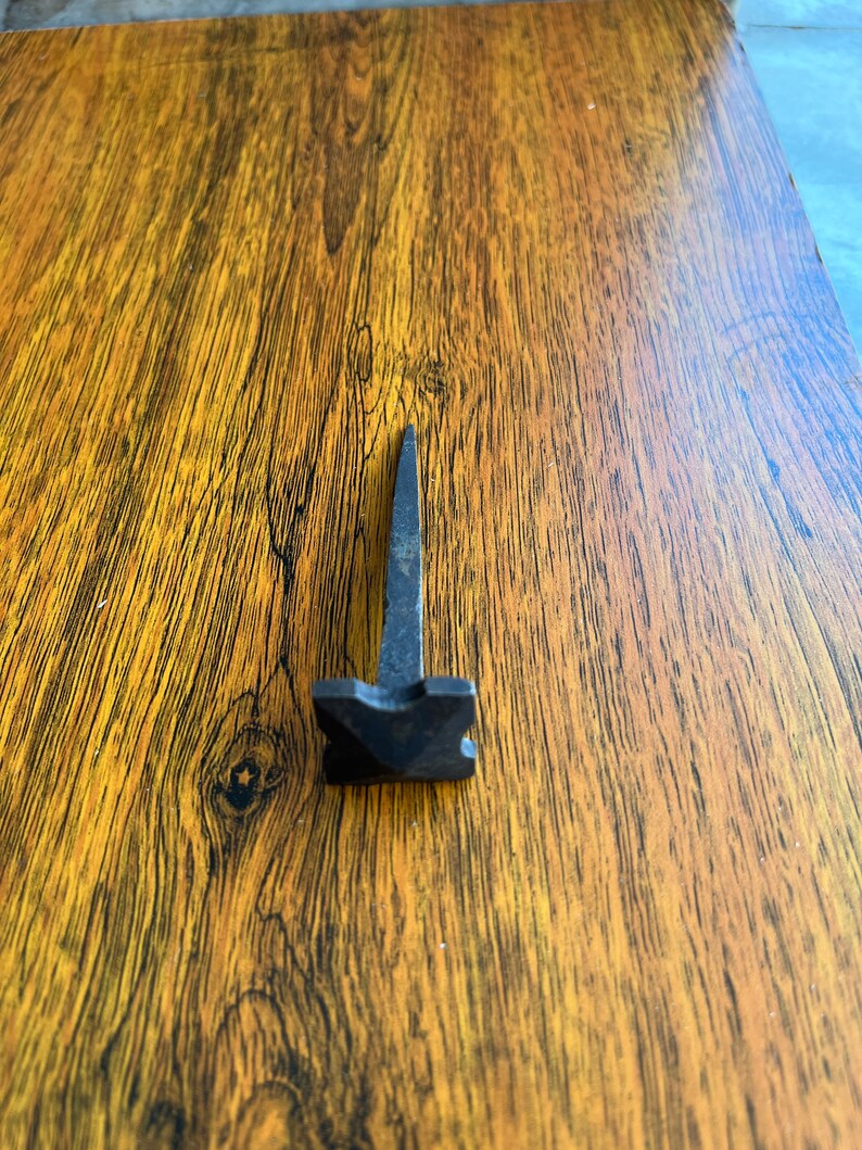 Iron Hand Forged Square Cut Head Nails, Pack of -5 (75/22 Mm) - Etsy