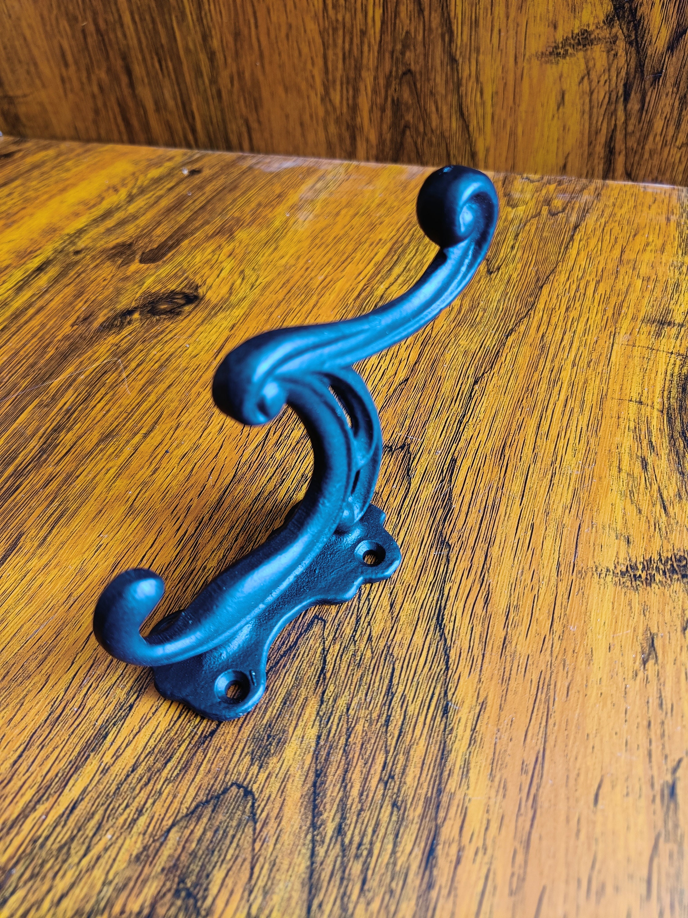 PACK OF 4 BLACKSMITH Cast Iron Rustic Hat and Coat Hooks Vintage Retro ...