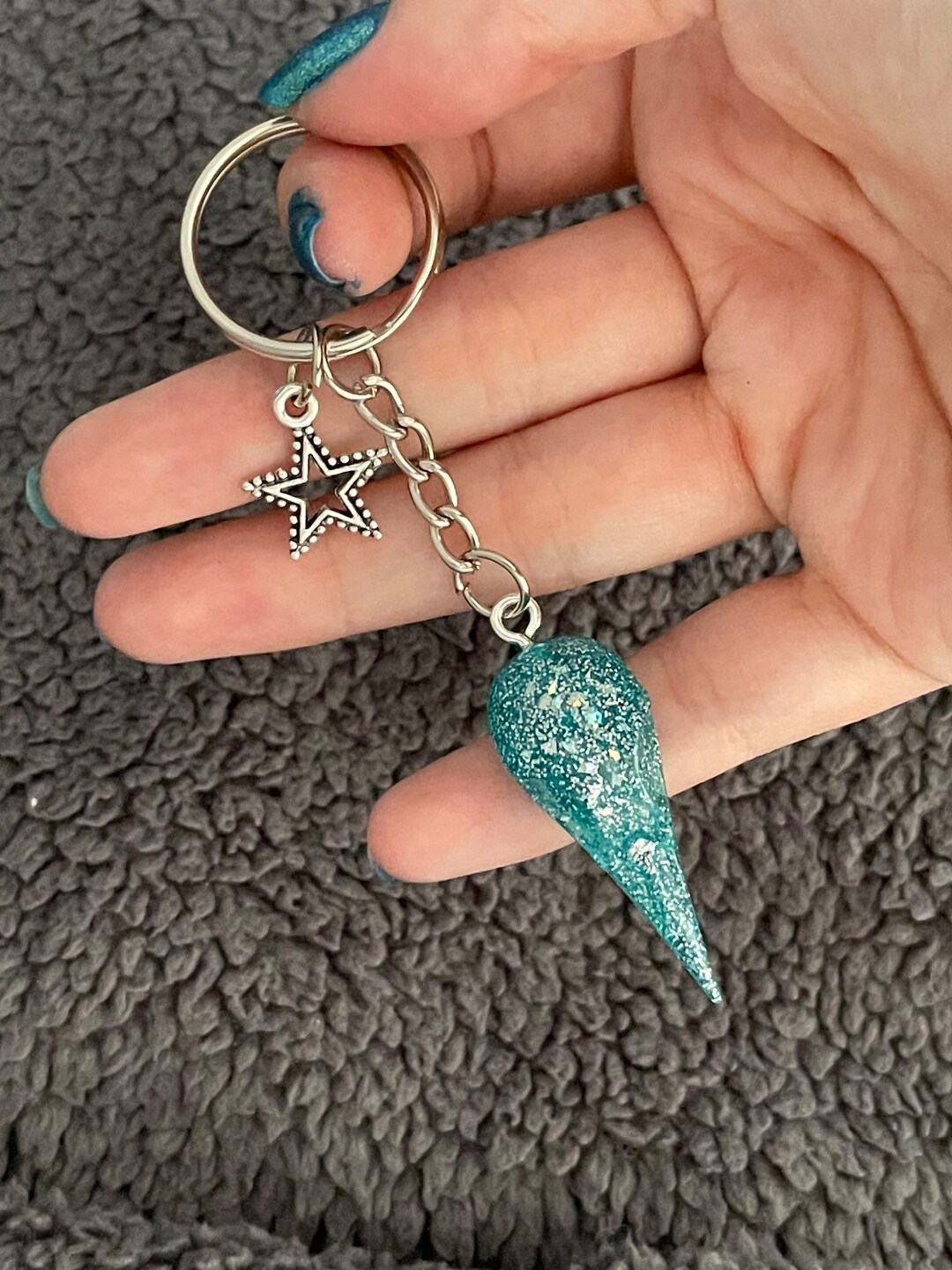 Raven Skull Handmade Epoxy Resin Keyring, Turquoise and Silver Chunky ...