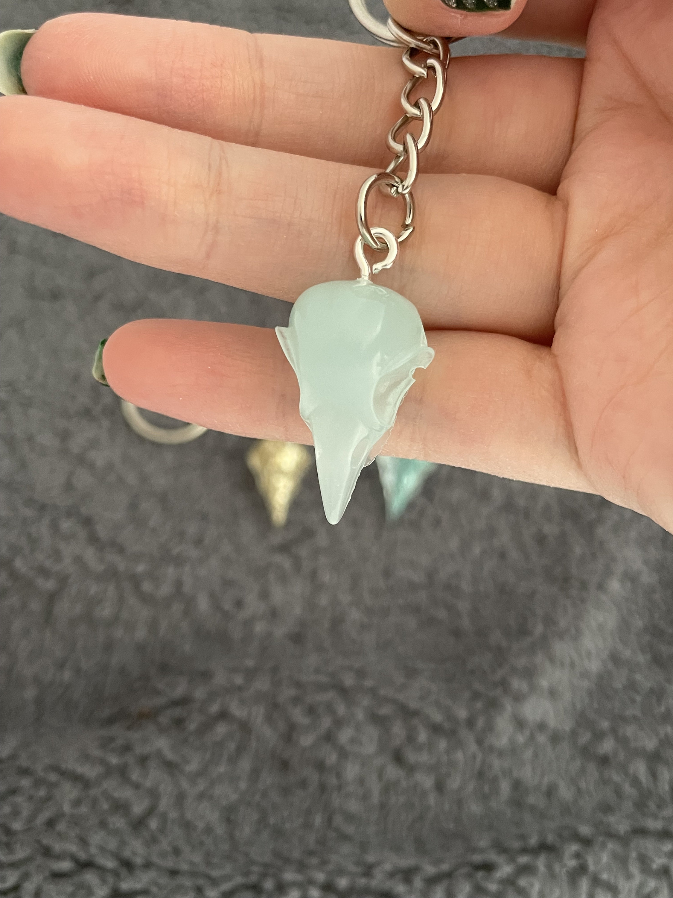 IMPERFECT Crow Skull Resin Keyring - Etsy