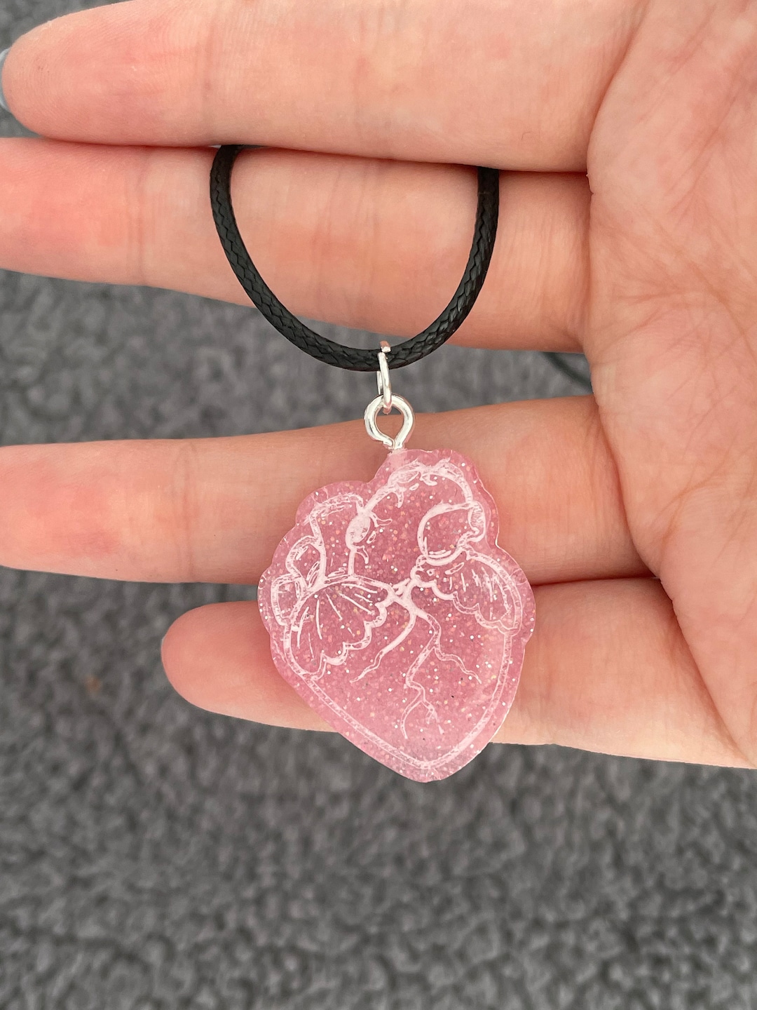 Heart Handmade Epoxy Resin Necklace, Anatomical, Light Pink Fine ...
