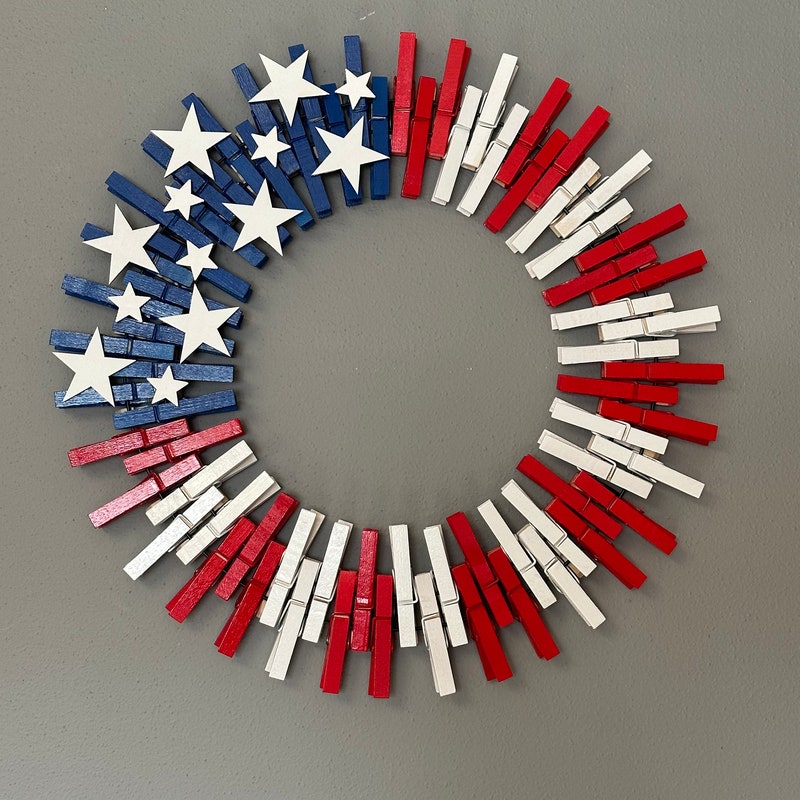 Clothes Pin Wreath - Etsy