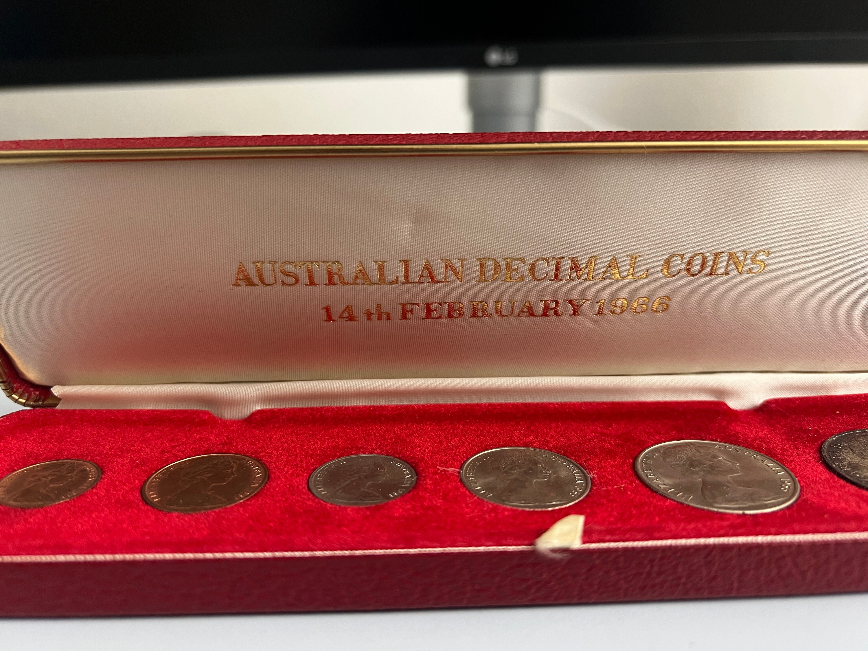 1966 Australian Decimal Coins Set Red Display Case 14th February - Etsy 1966 Australian Decimal Coins Set Red Display Case 14th February - Etsy