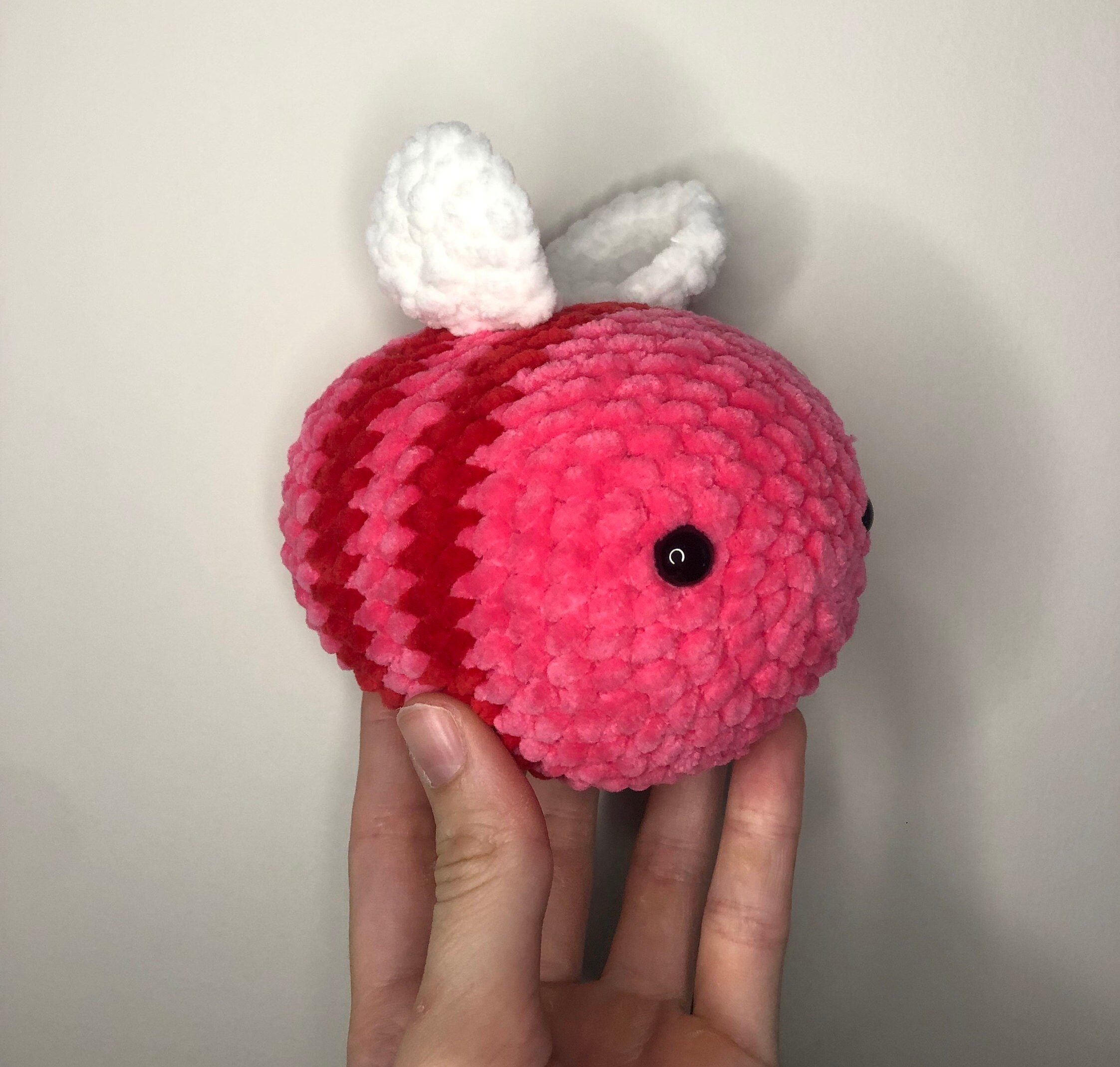 Valentine Bee Plushie Crochet Bee Plushie Soft Crochet Amigurumi Bee ...