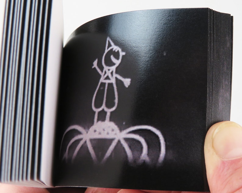 FLIPBOOK fantasmagorie, 1908 Émile Cohl, Public Domain Animation ...