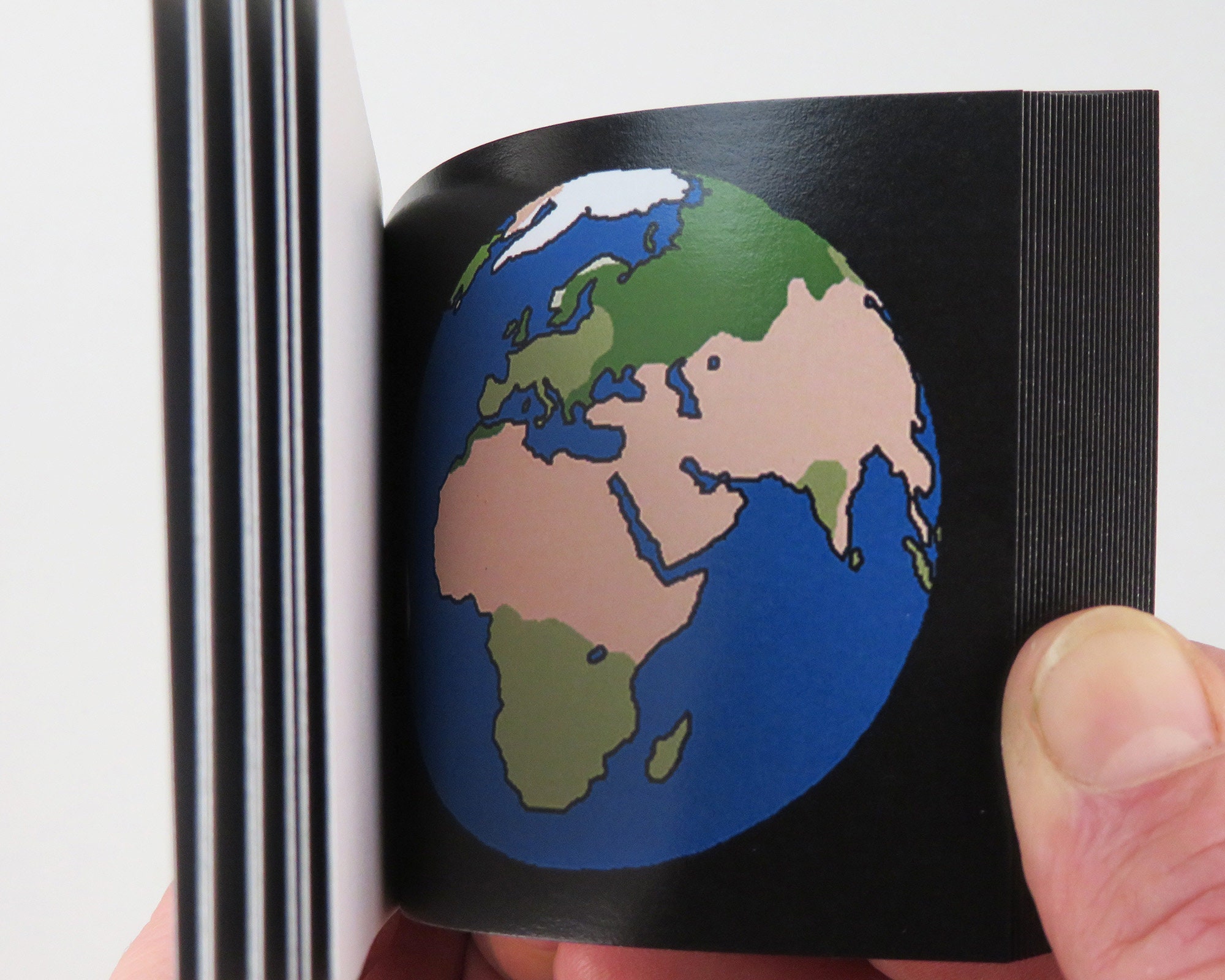 FLIPBOOK earth, Spinning Globe, Map of the World, Cartoon Animated ...