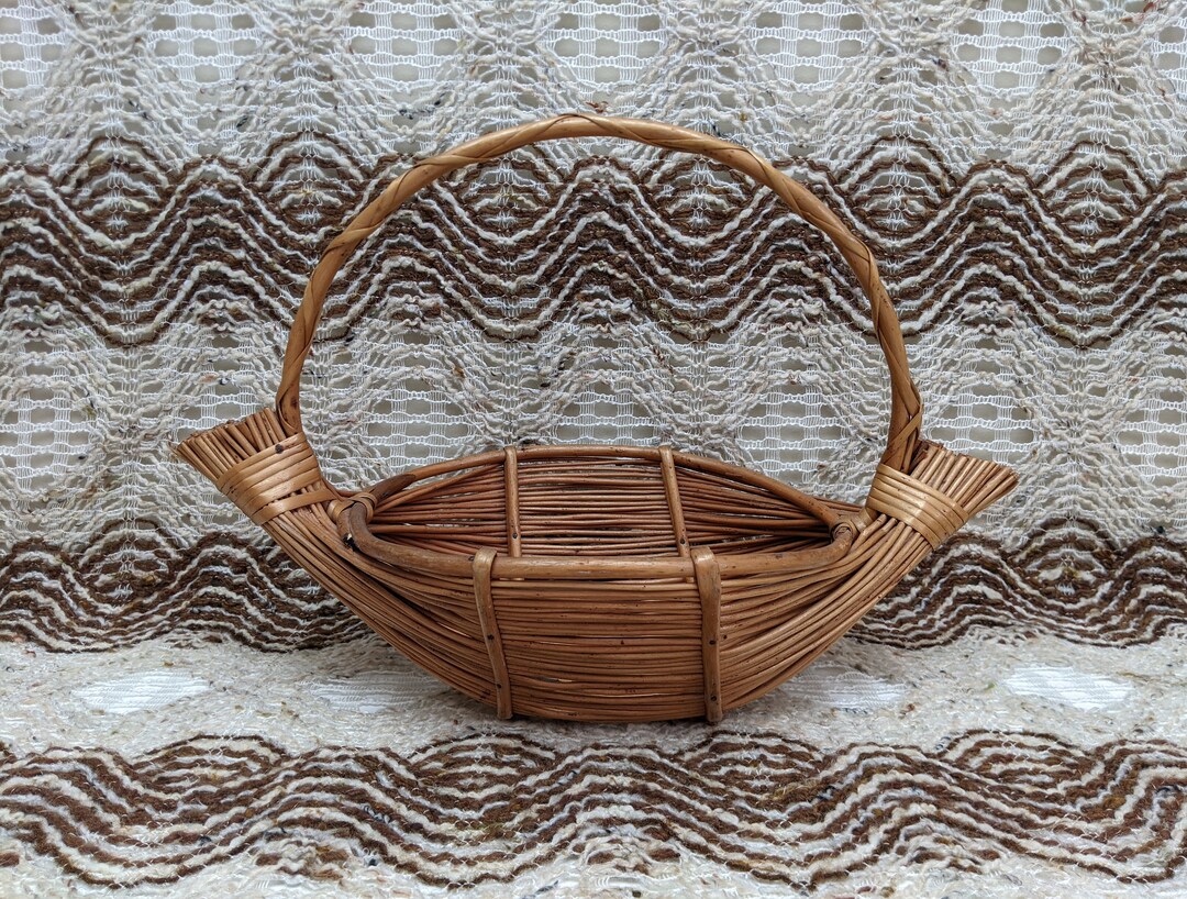 Vintage Handmade Bamboo and Rattan Boat Shaped Fruit Basket With Handle ...