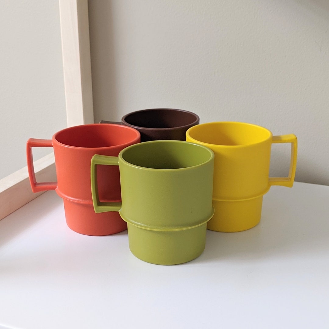 Set of Four (4) Vintage Tupperware Camping Stackable Coffee Mugs ...