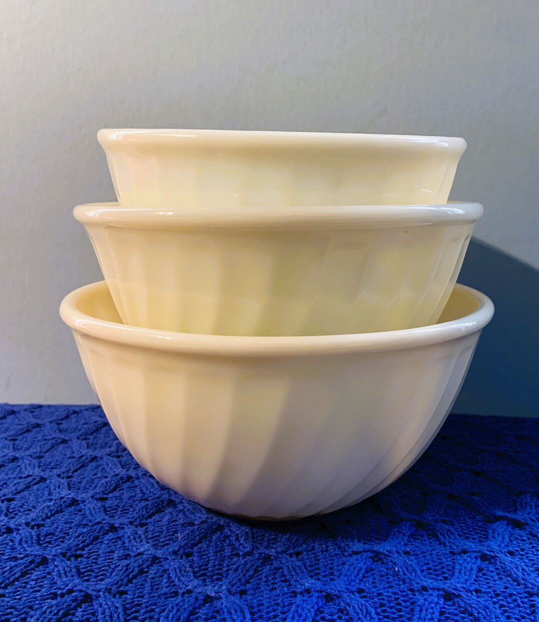 Fire King Set of 3 White Milk Glass Swirl Nesting Mixing Bowls 6" 7" 8 ...