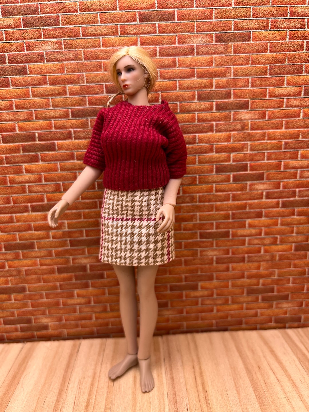 Tbleague Phicen and Miniminimischa 1/12 Top and Skirt. Doll and ...