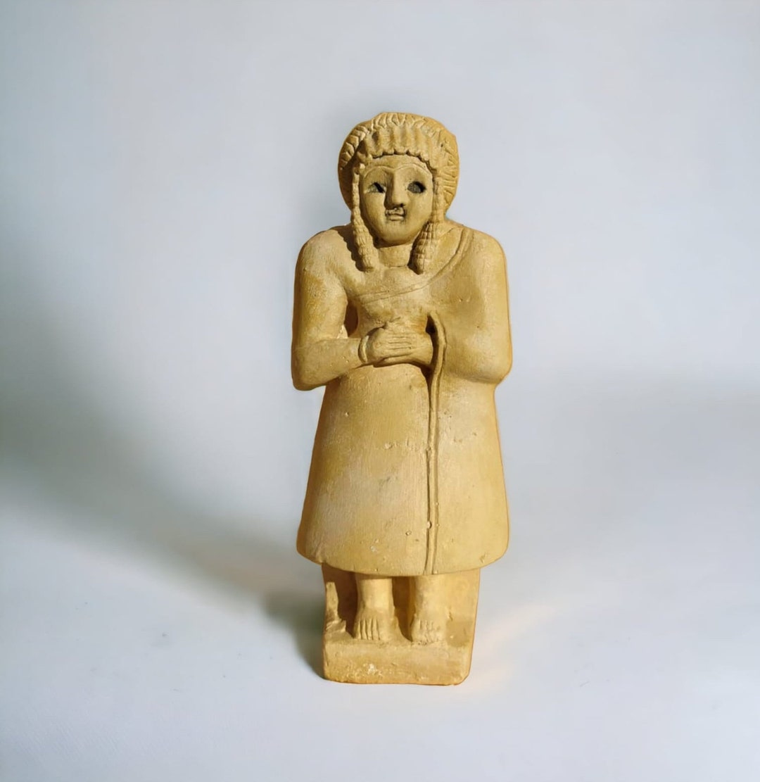 Sumerian Votive Figures/the Tell Asmar Sculpture Hoard of Prayerful ...