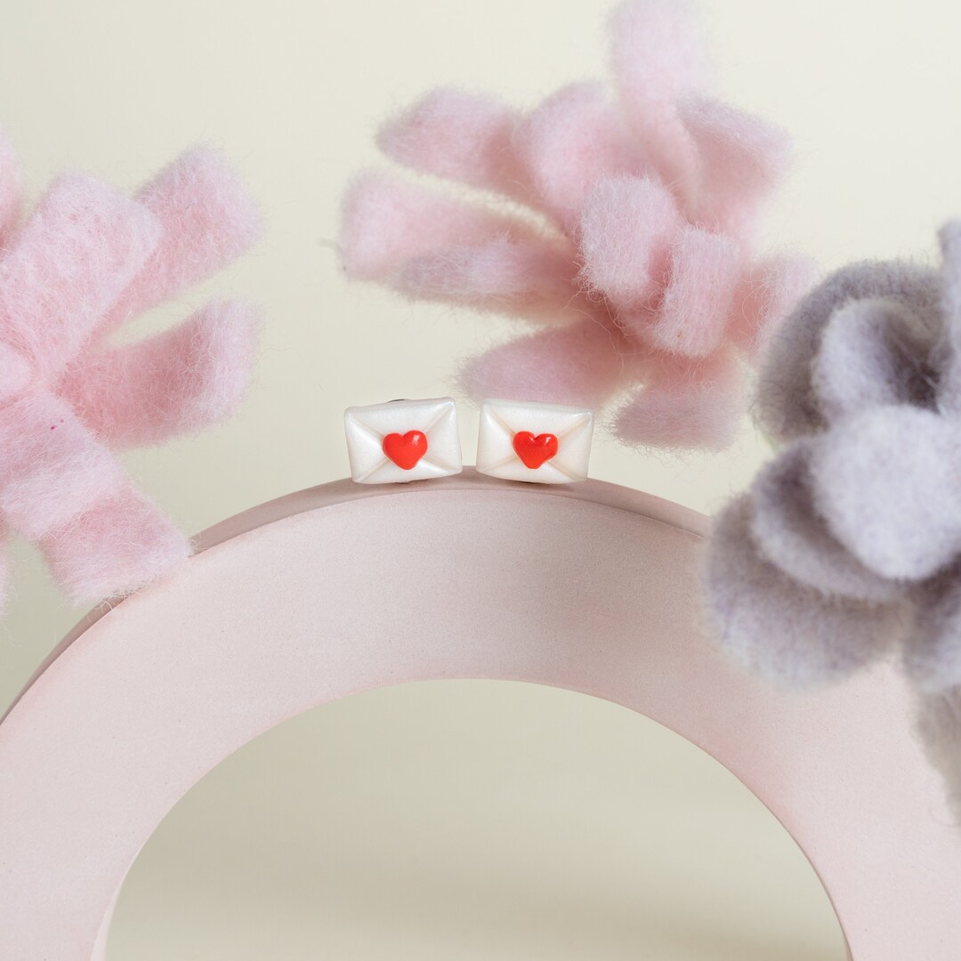 LOVE Letter Clip-on Earrings Envelope Shaped Clips for Unpierced Ear ...