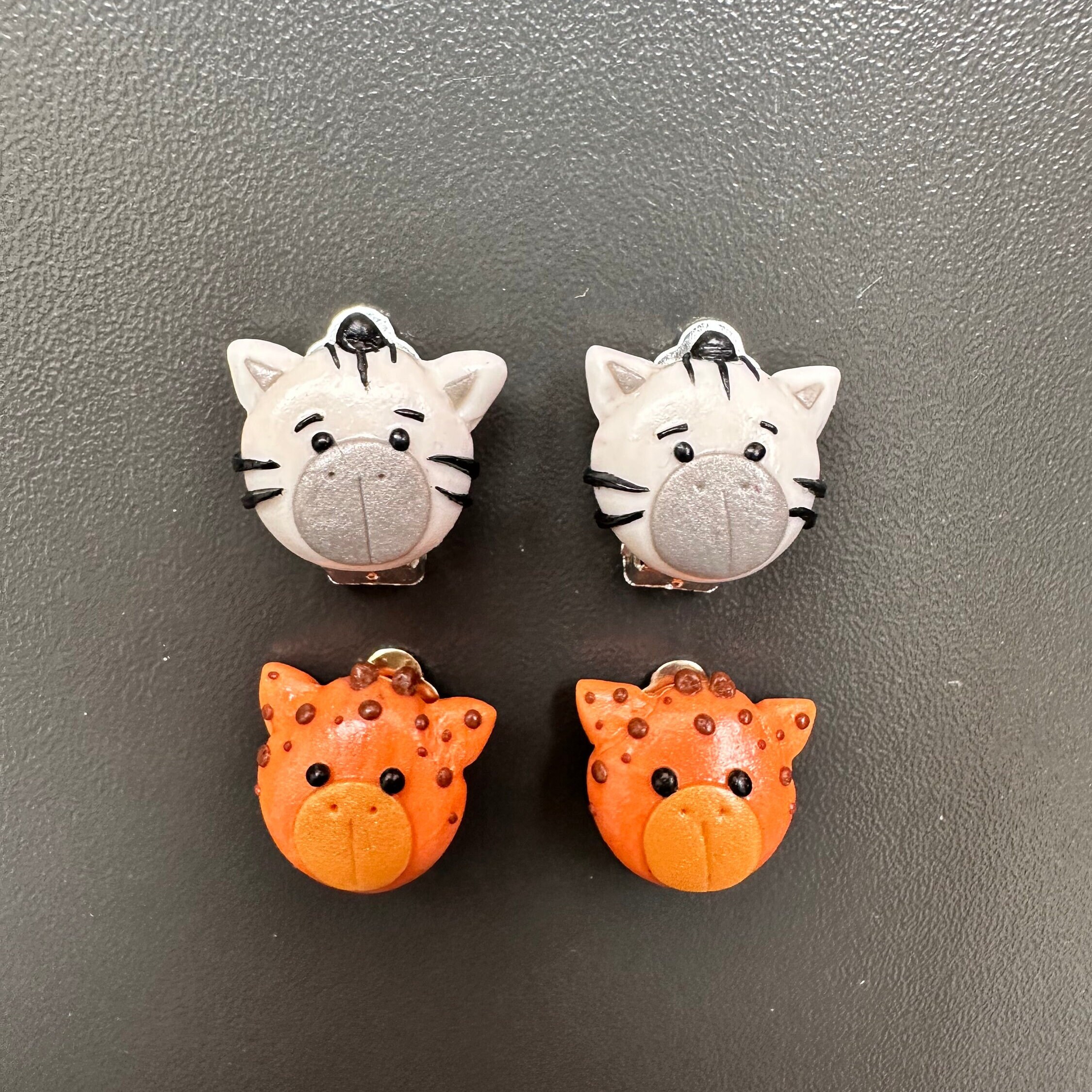 Giraffe, Zebra Clip on Earring Set Savanna Animal Ear Clips for Girls 3 ...