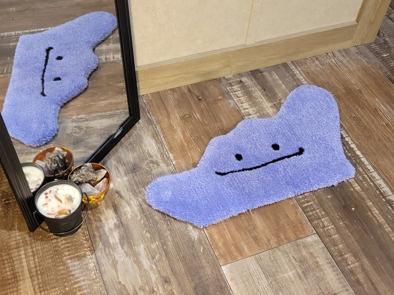 Ditto Peeker Tufted Rug Wall Decor Soft and Cozy Handmade - Etsy