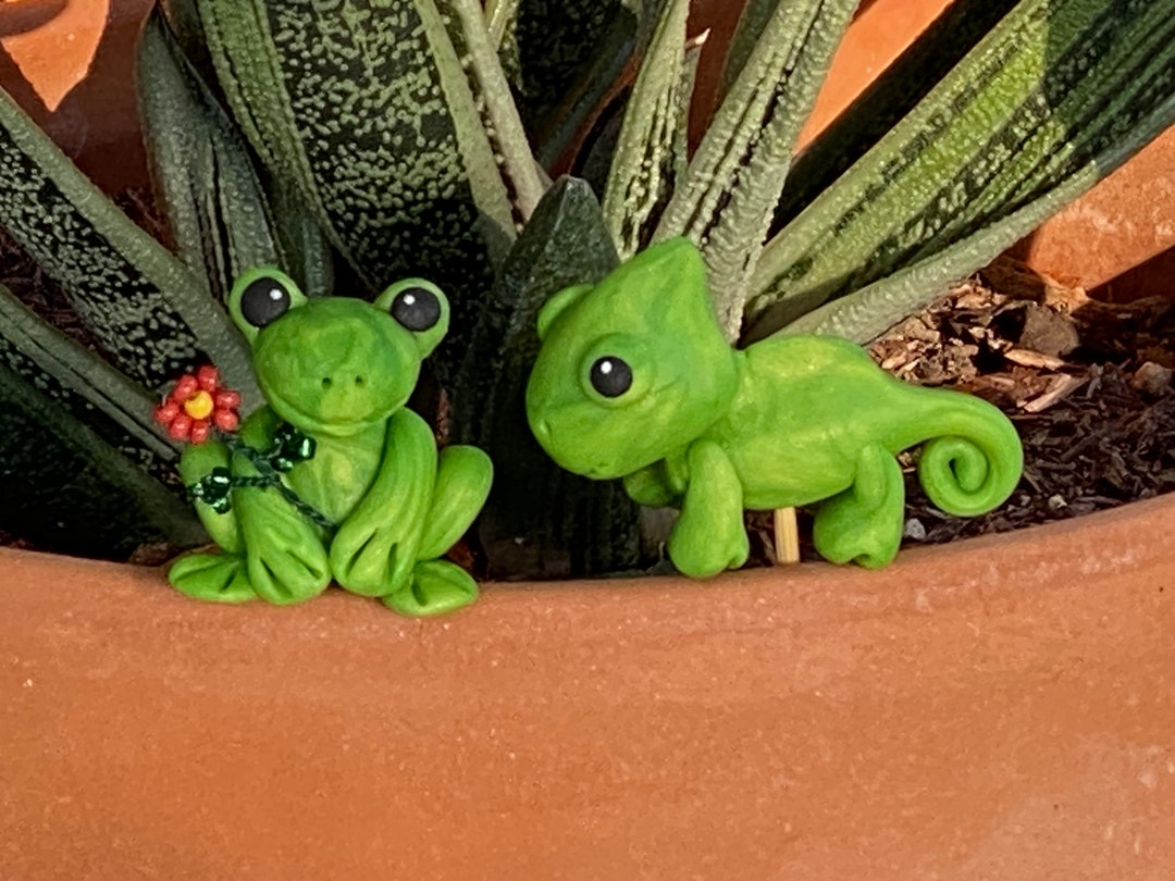 Plant Pal. Frog Chameleon Lizard Plant Pokes. Lizard Plant Stakes. Frog ...