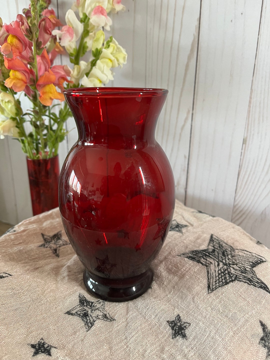Vintage Ruby Red Vase - Etsy