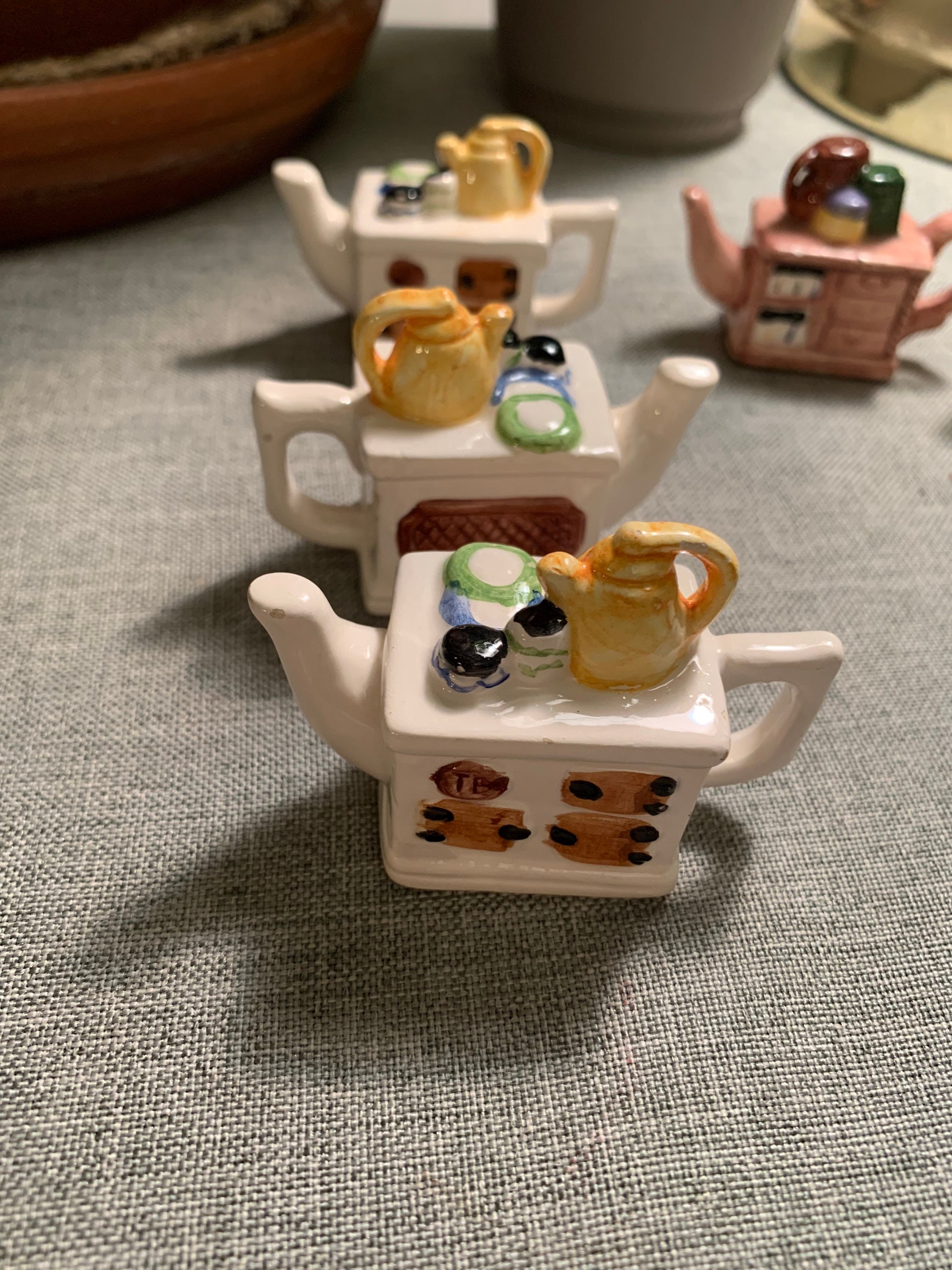 Red Rose Miniature Tea Pots/vintage Red Rose Tea Miniature Tea - Etsy