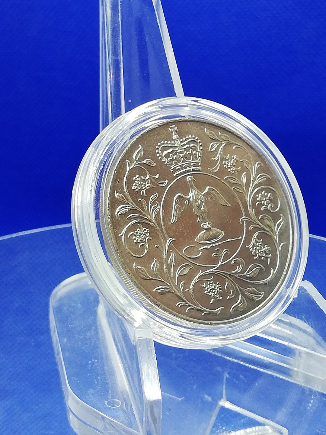 Royal Mint 1977 Queen Elizabeth II Silver Jubilee Commemorative Coin - Etsy