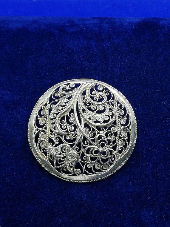 Vintage Silver Filigree Chased Open Work Brooch - Gem