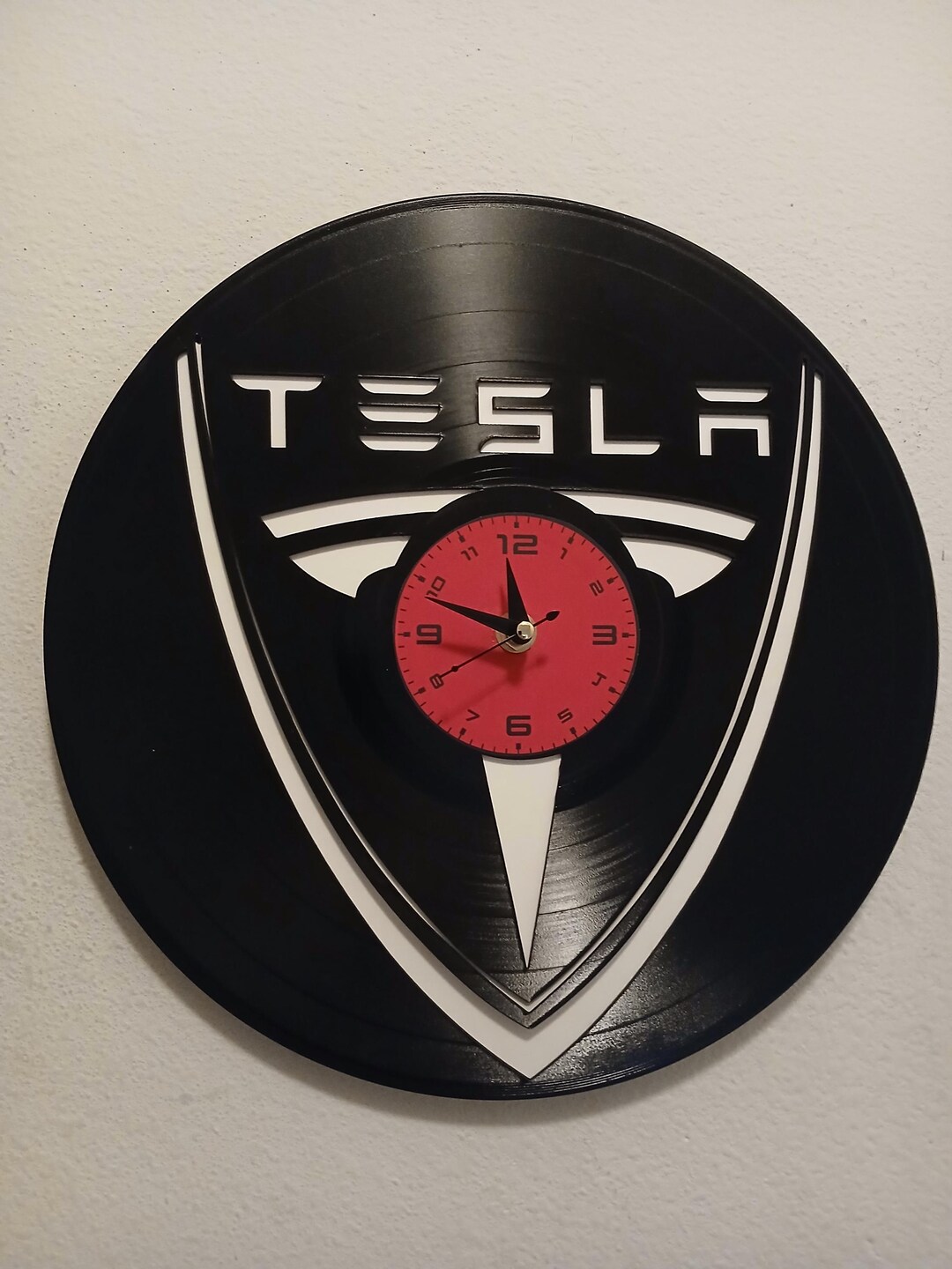 TESLA Upcycled Vinyl Record Clock - Etsy