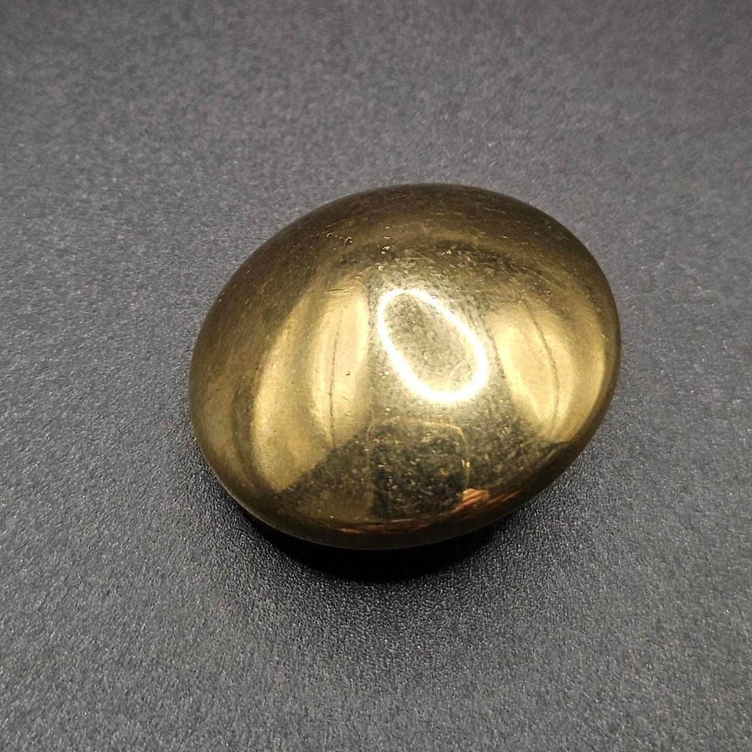 9 Pcs Repurposed Vintage Gold Round Buttons 2 Cm in Diameter - Etsy