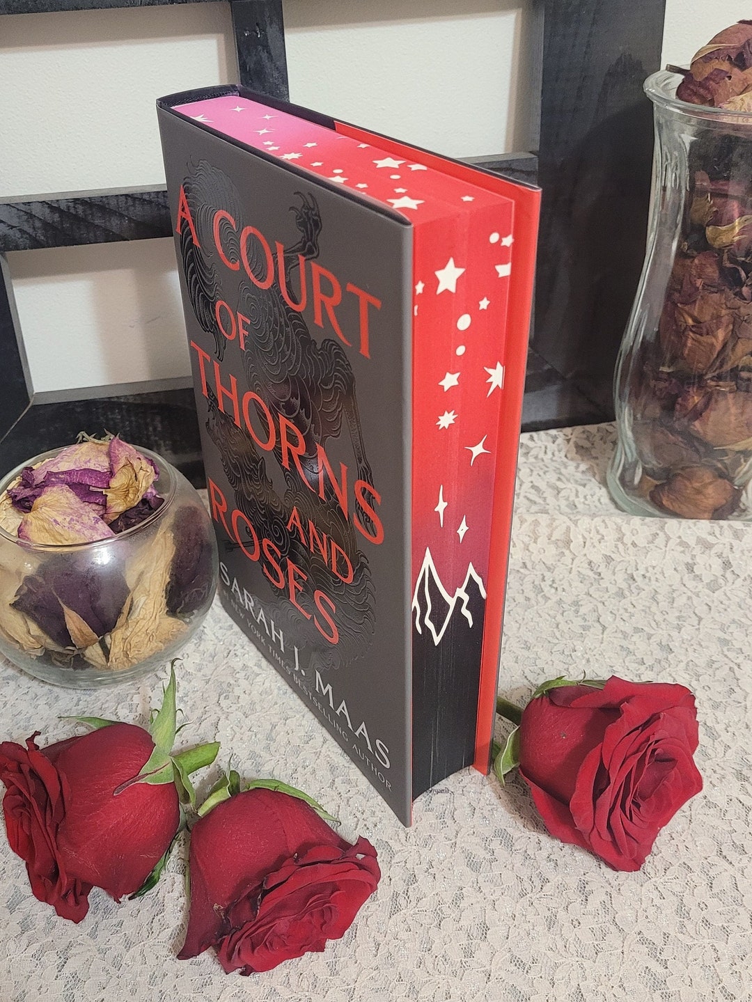 ACOTAR Hardcover With Beautiful Sprayed Edges, by Sarah J Maas - Etsy