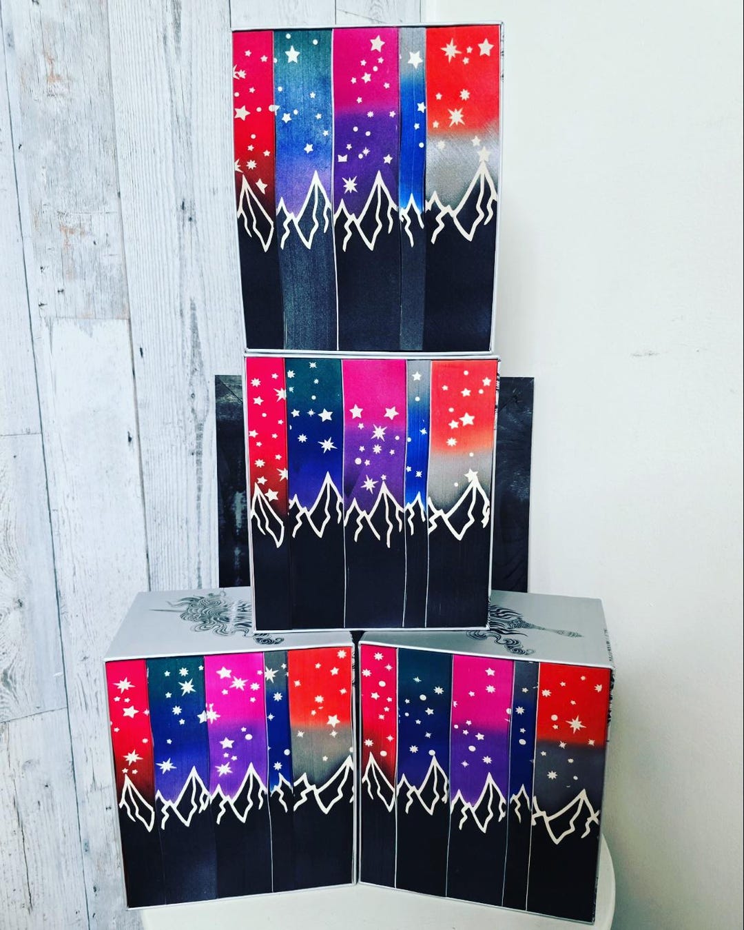 ACOTAR Paperback Box Set With Beautiful Sprayed Edges, by Sarah J Maas ...