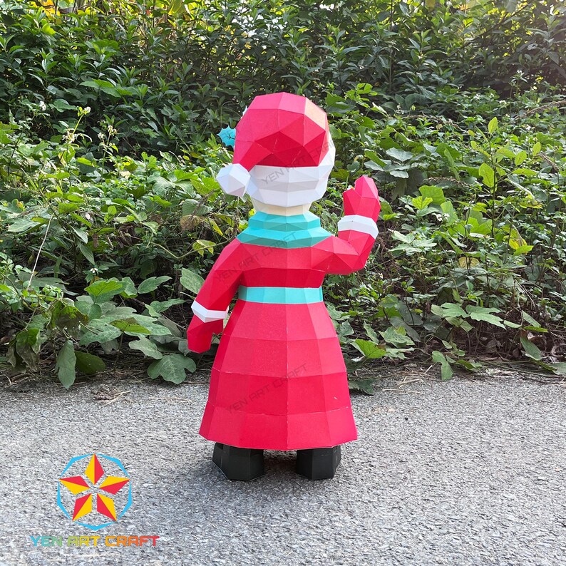 3D Mrs Claus Papercraft PDF, SVG Template for Cricut Projects: 3D ...