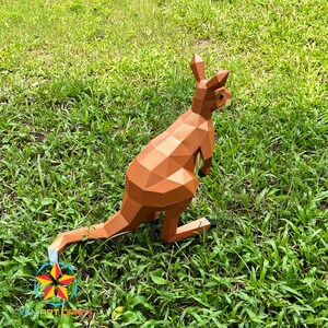 3D Kangaroo Papercraft: DIY Sculpture Model, Cricut SVG (PDF Template ...