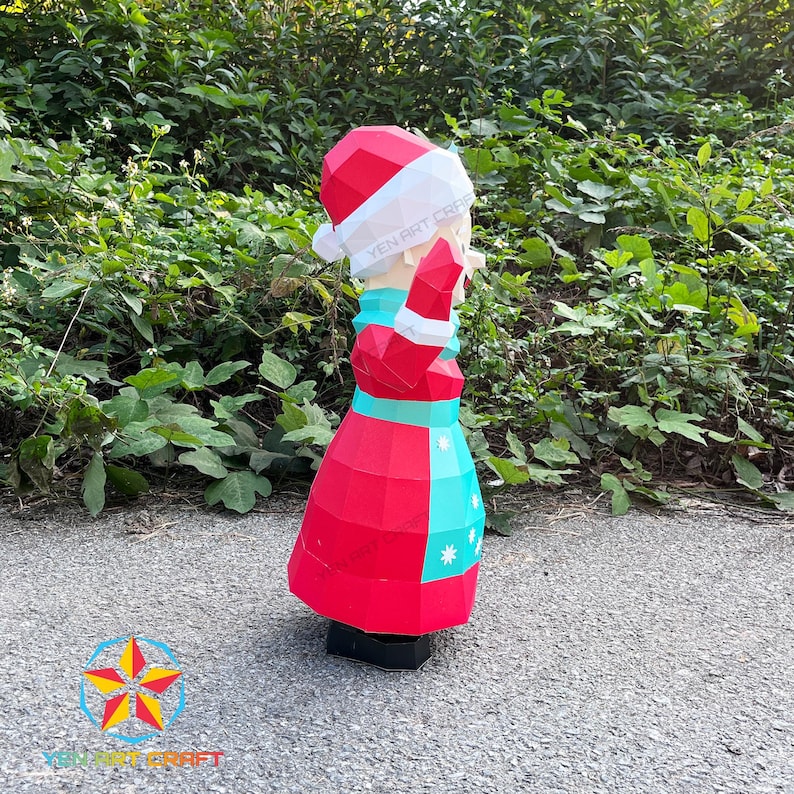 3D Mrs Claus Papercraft PDF, SVG Template for Cricut Projects: 3D ...