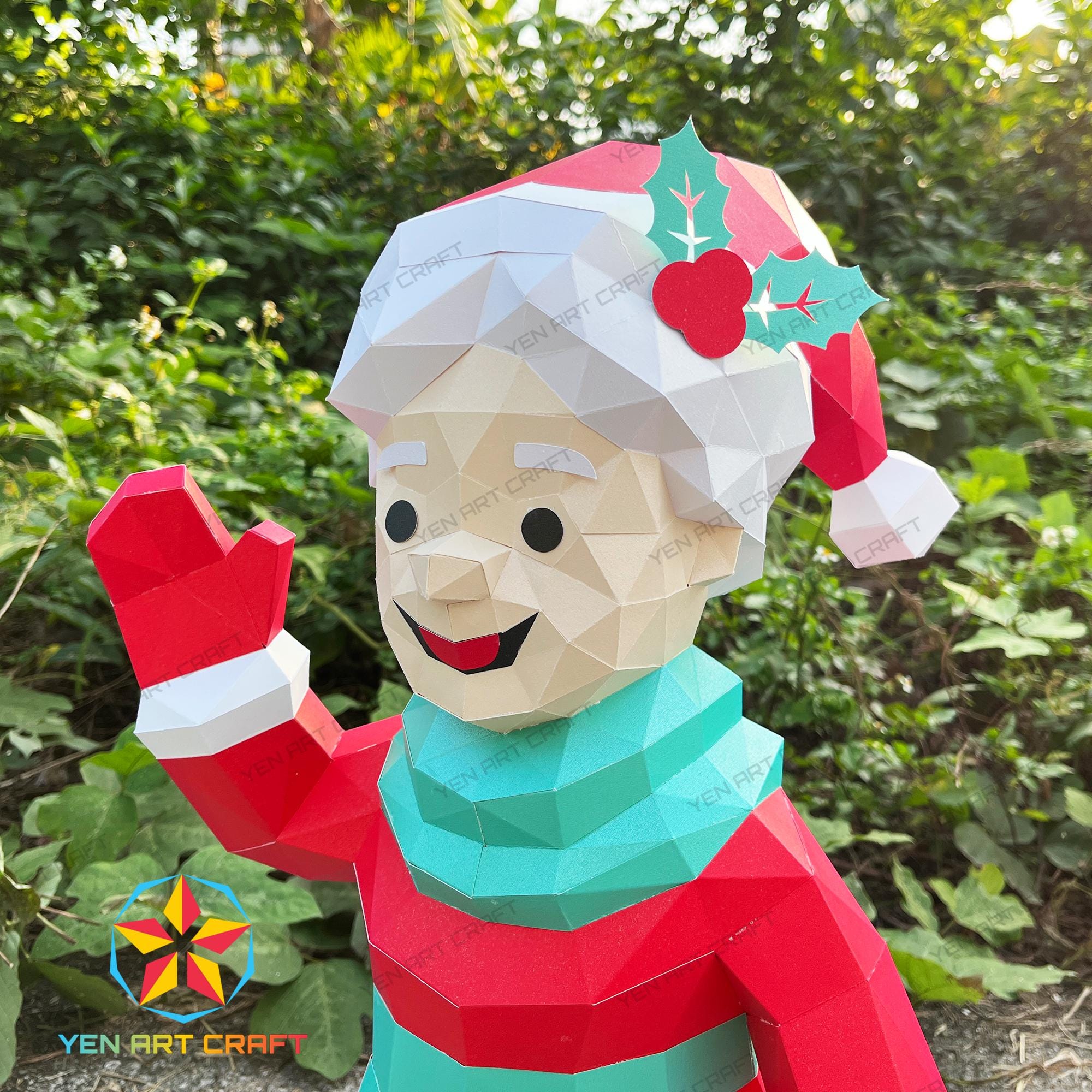 3D Mrs Claus Papercraft PDF, SVG Template for Cricut Projects: 3D ...