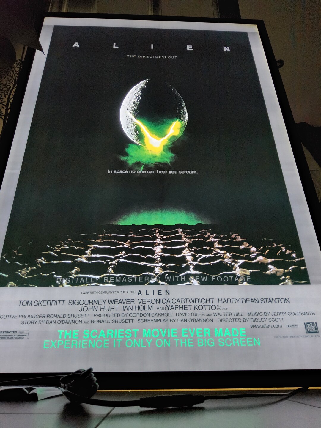 ORIGINAL ALIEN Glowing Alien the Director's Cut Original Poster in ...
