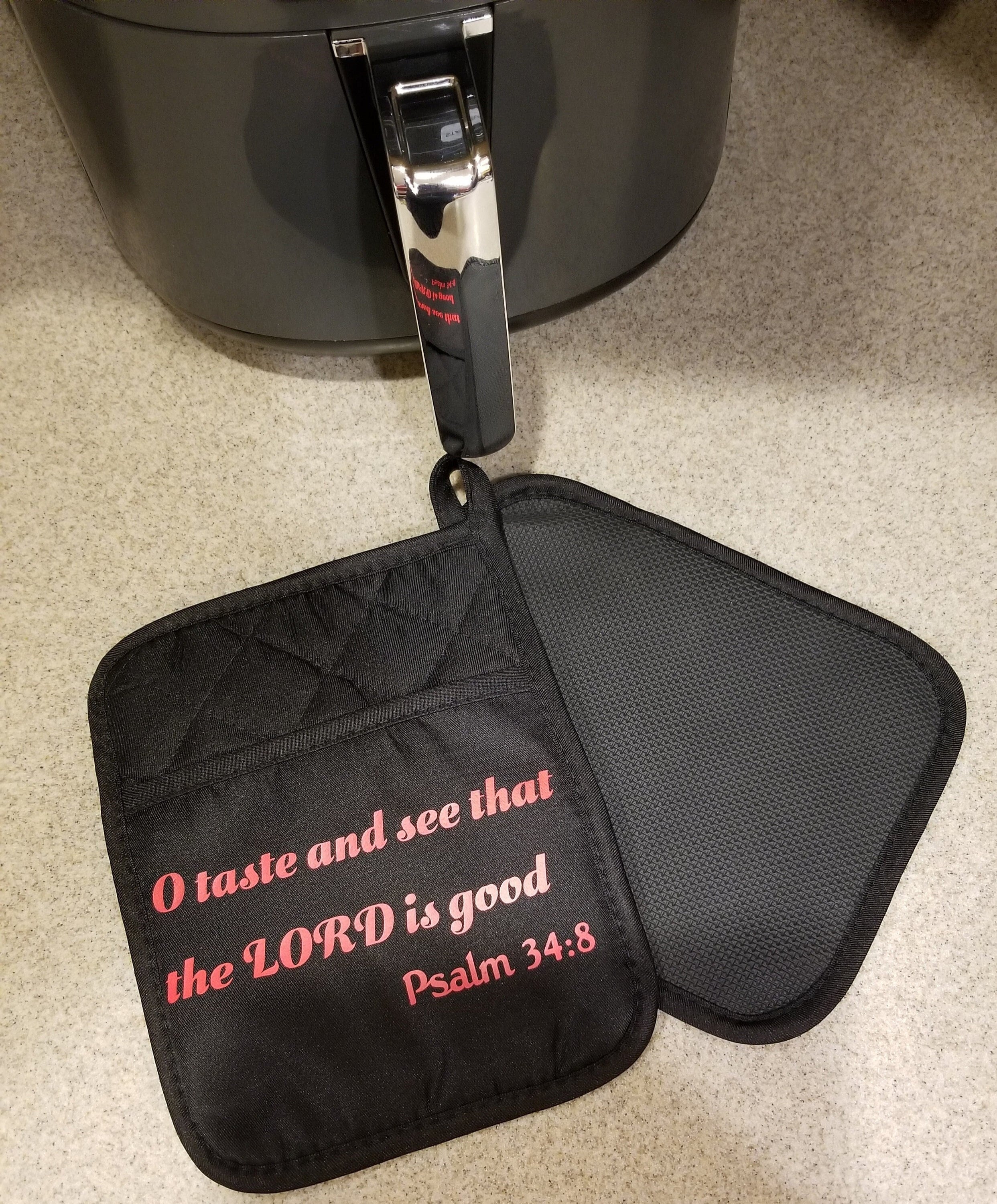 Black Scripture Potholder Set: Psalm Verse, Christian Gift - Etsy