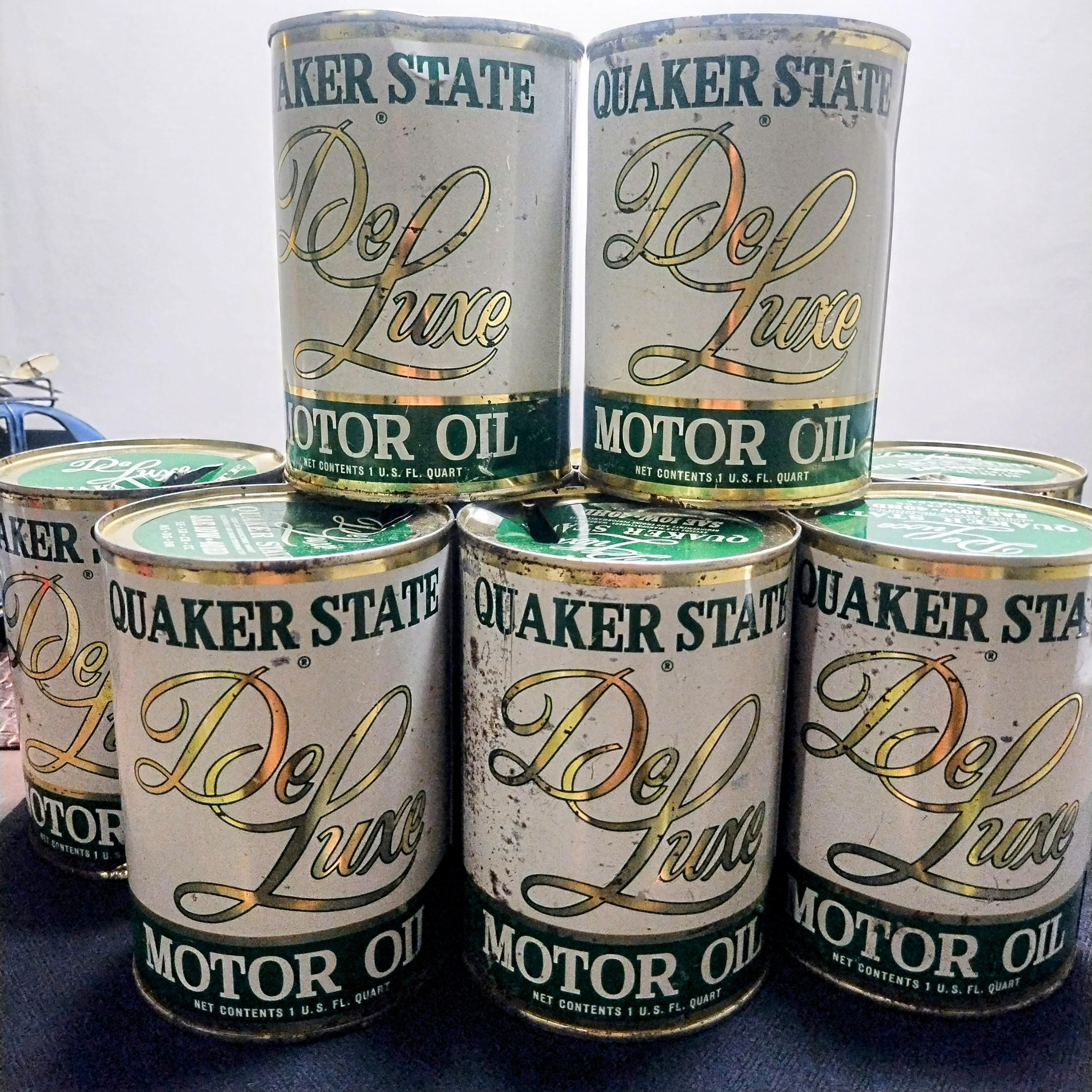 Upcycle Shop Oil Cans - Rustic Old Oil Can Display - Vintage Quaker ...
