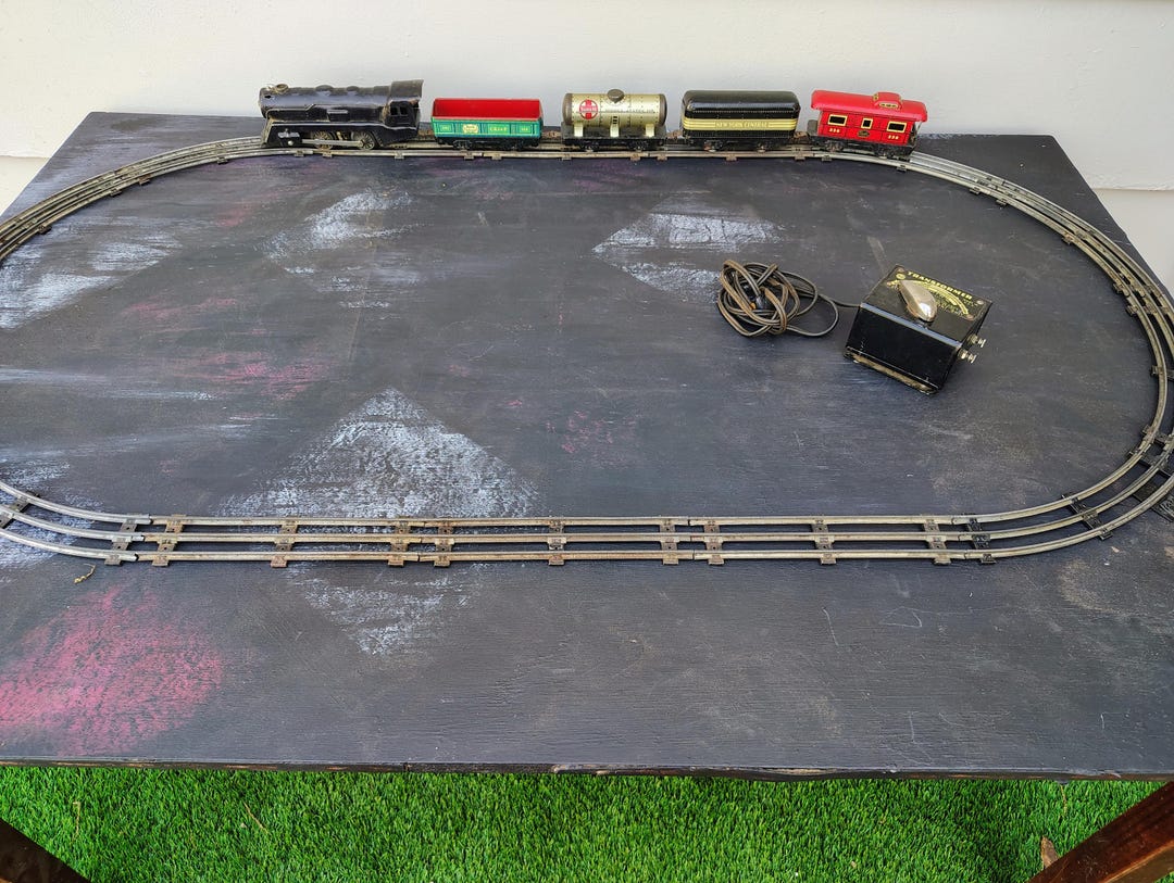 Antique Louis Marx Electric Train Set - Litho Metal Train Car Set ...