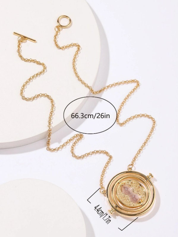 Hourglass Detail Pendant Necklace - Etsy